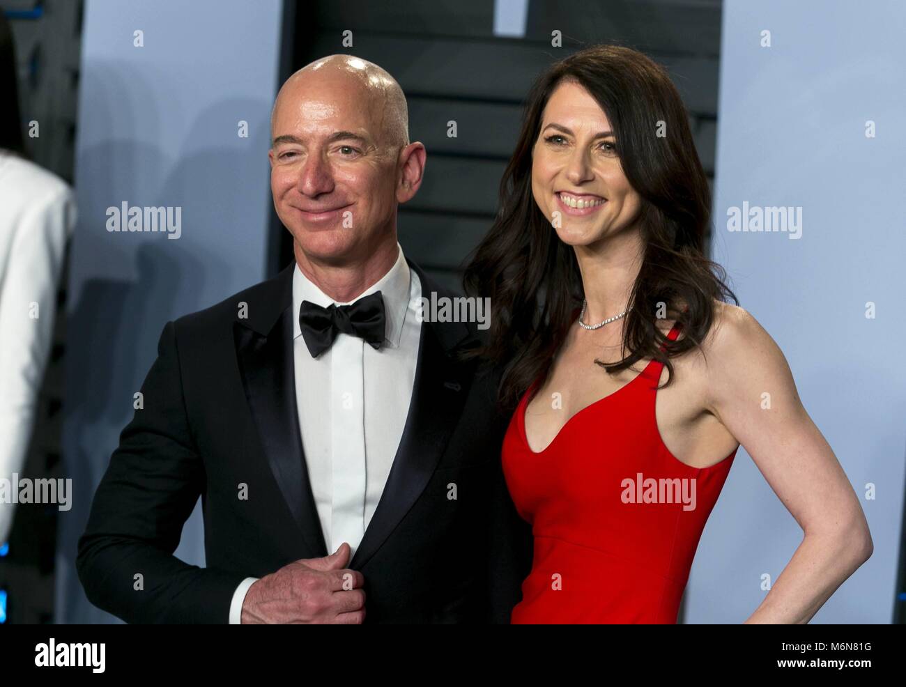 Jeff Bezos and MacKenzie Bezos attend the Vanity Fair Oscar Party at ...