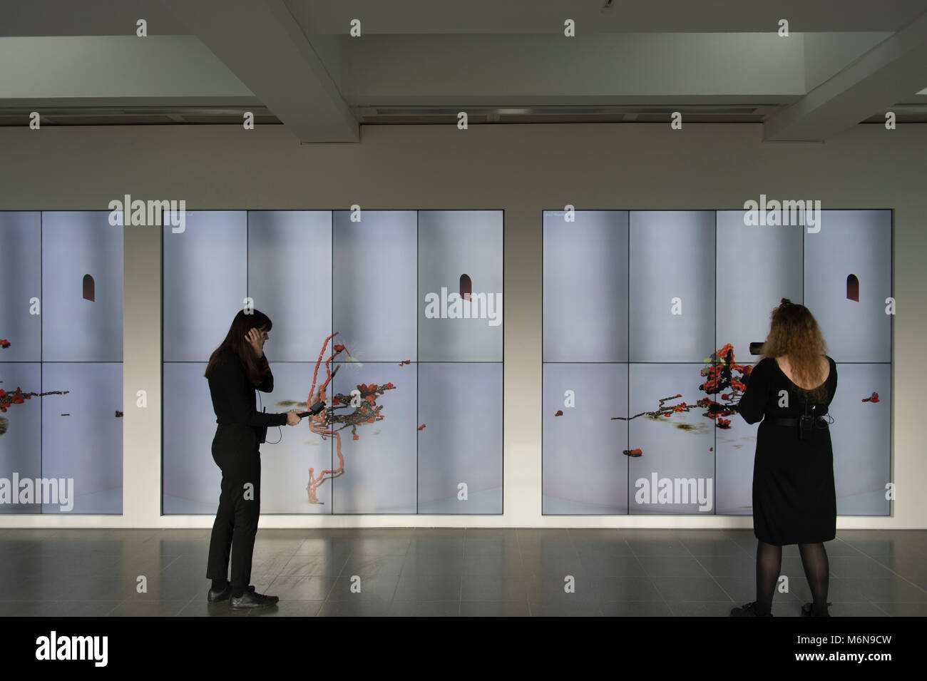 Sentient animal hi-res stock photography and images - Alamy