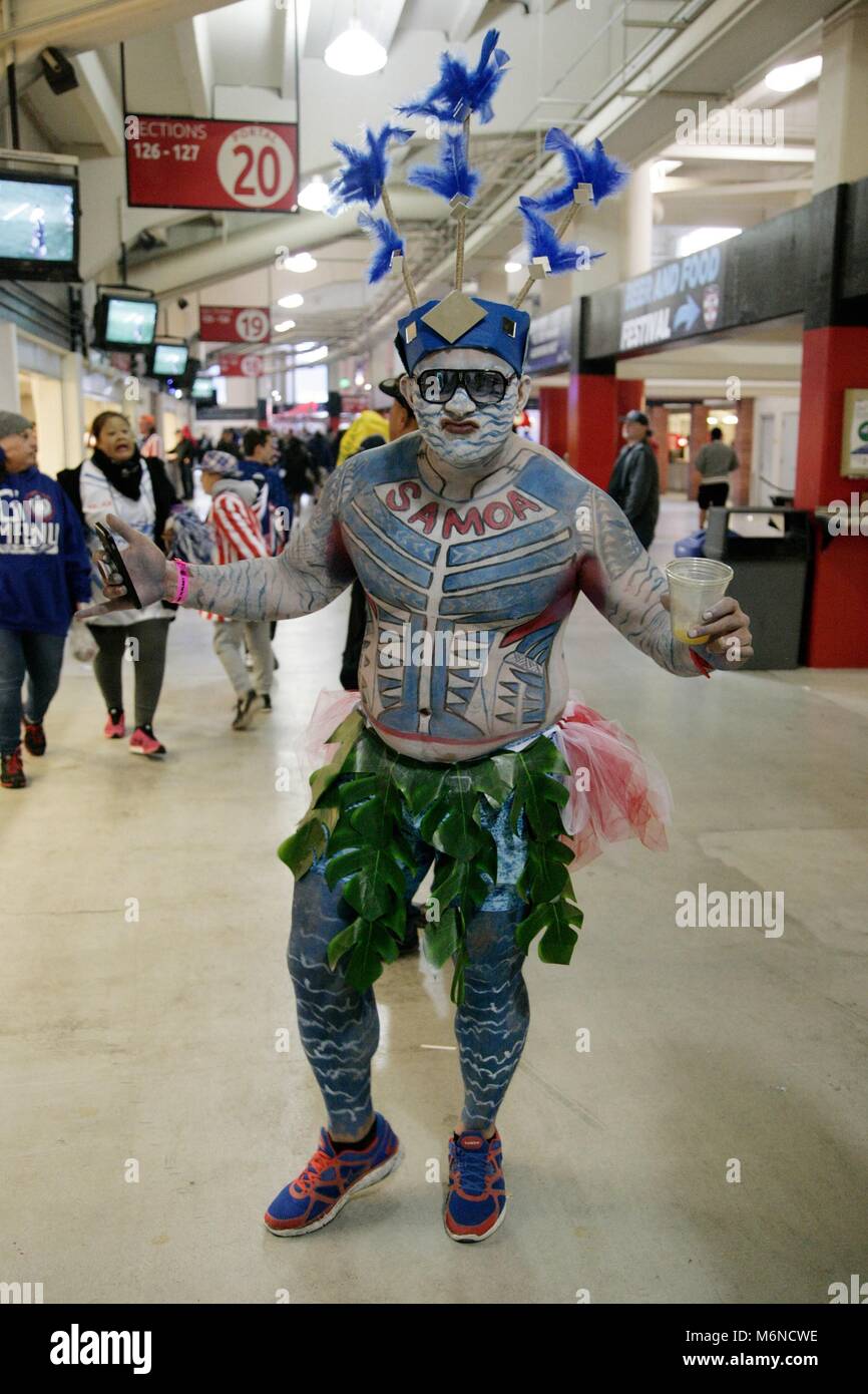 Samoan costume hi-res stock photography and images - Alamy