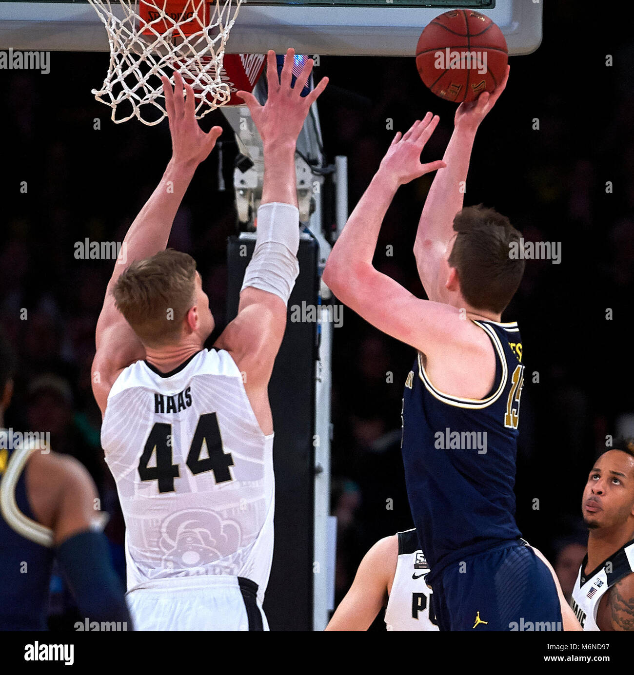 New York, New York, USA. 4th Mar, 2018. Michigan Wolverines center Jon ...