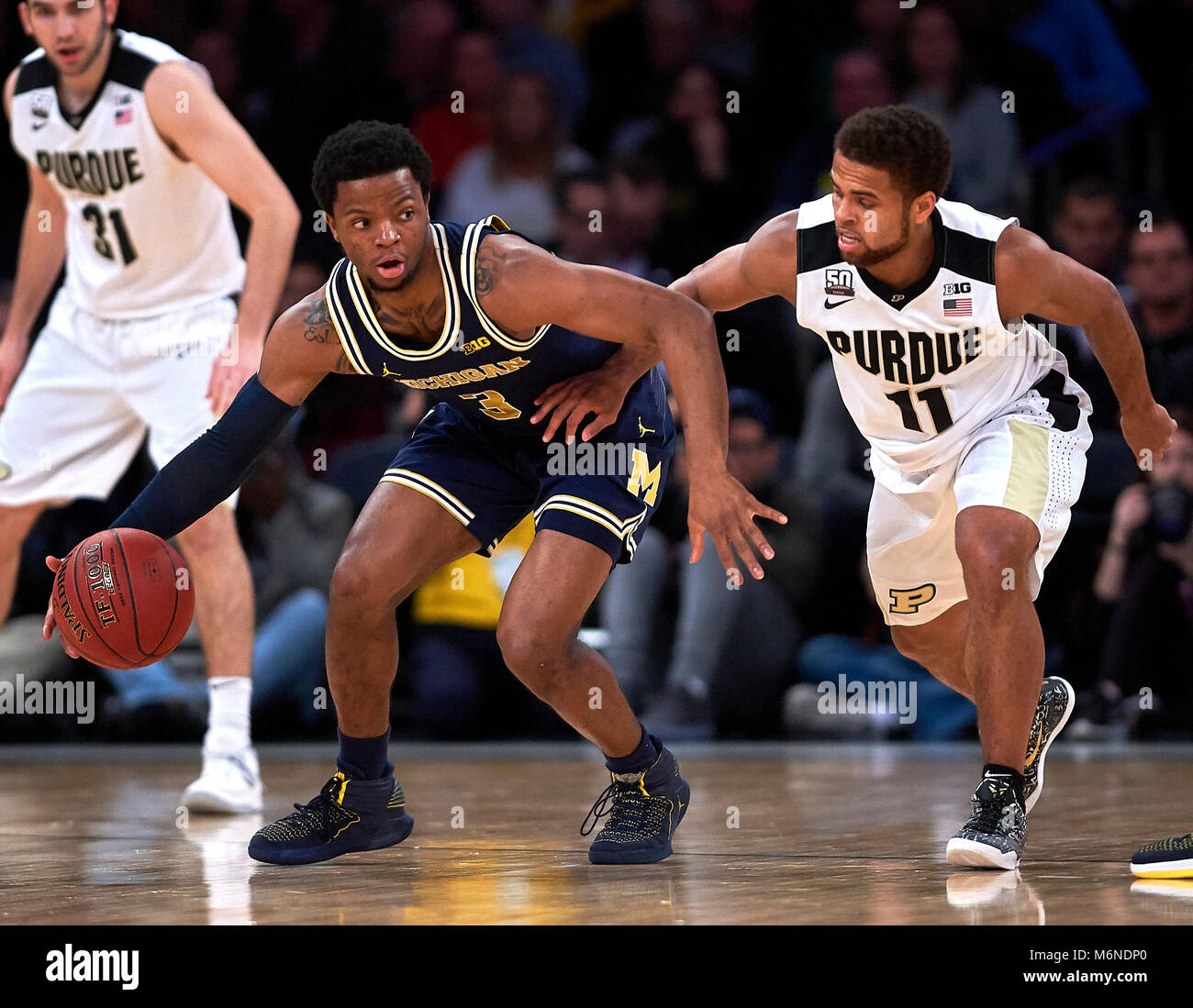 Zavier simpson hi-res stock photography and images - Alamy