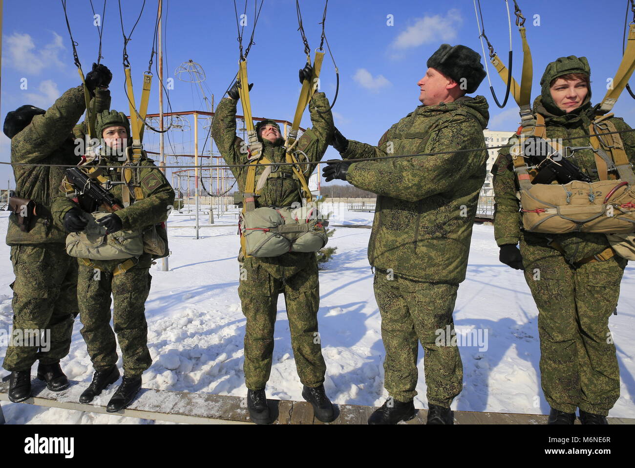 Female Paratrooper High Resolution Stock Photography and Images - Alamy