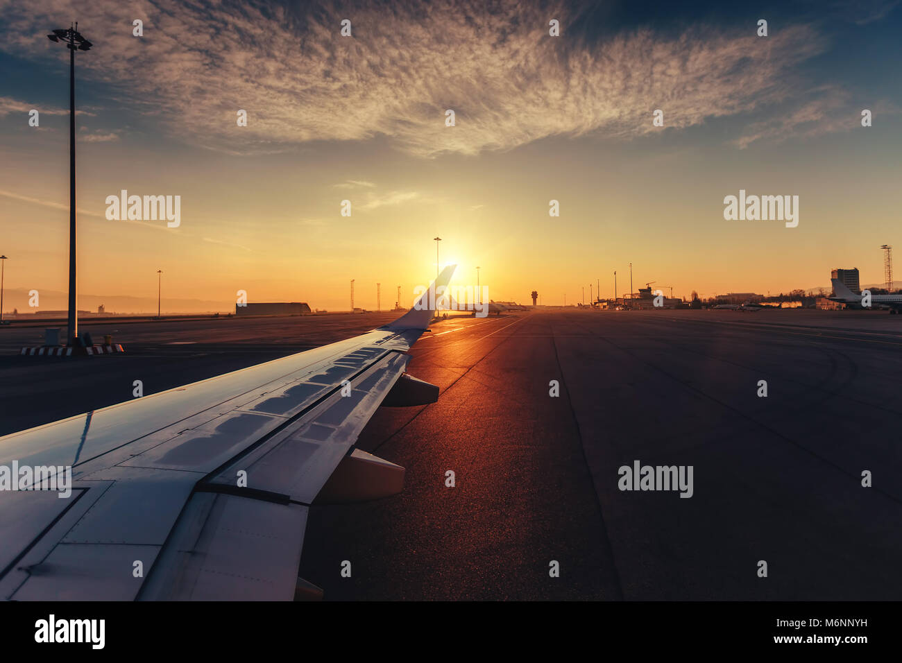 View aircraft from inside airport hi-res stock photography and images ...