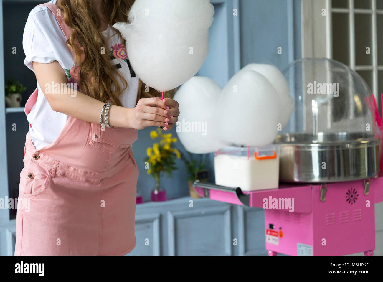Candy manufacturing process hi-res stock photography and images - Alamy