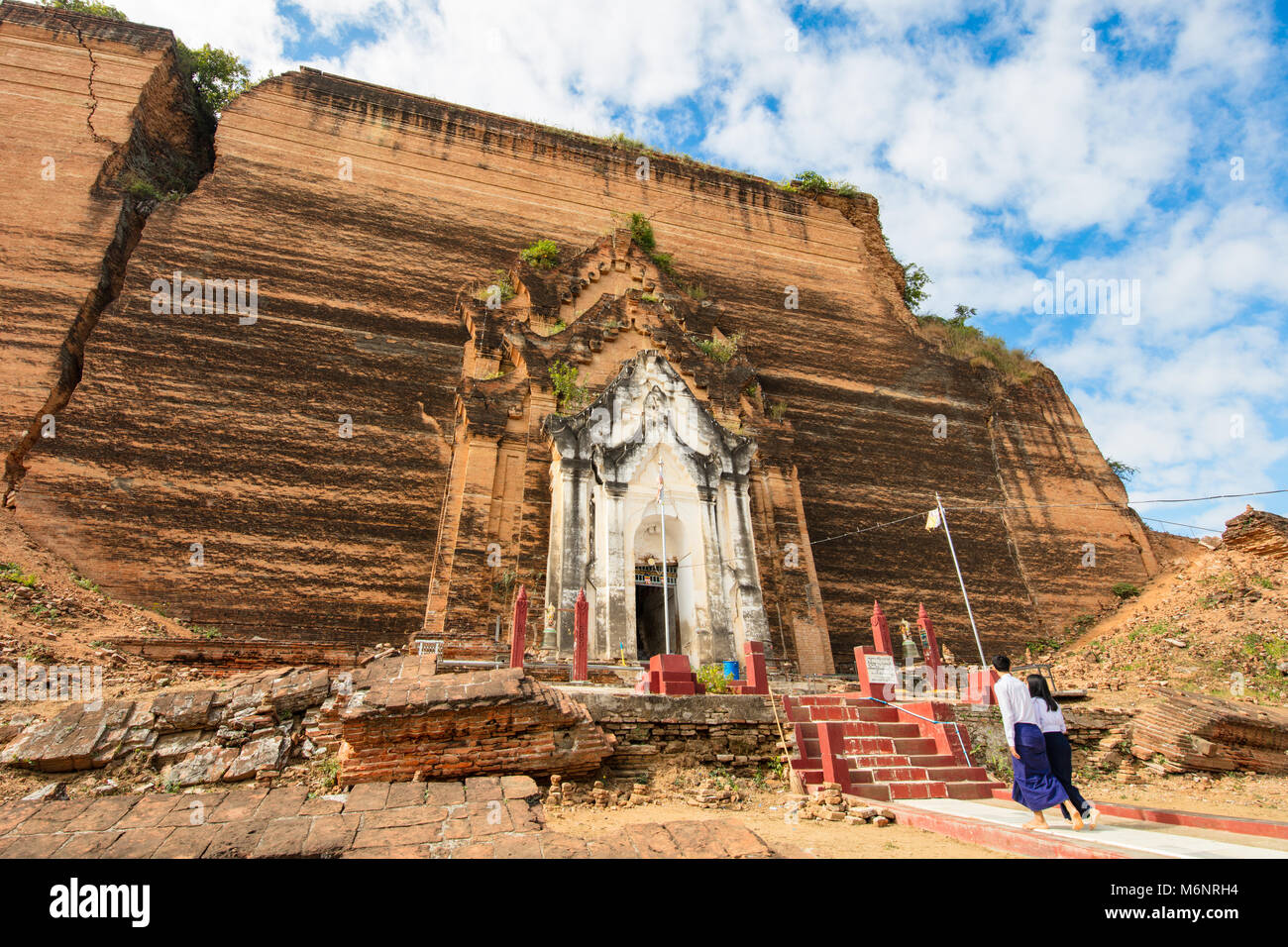 Visitors entering the Mingun pagoda (Mingun Pahtodawgy). Sagaing Region ...