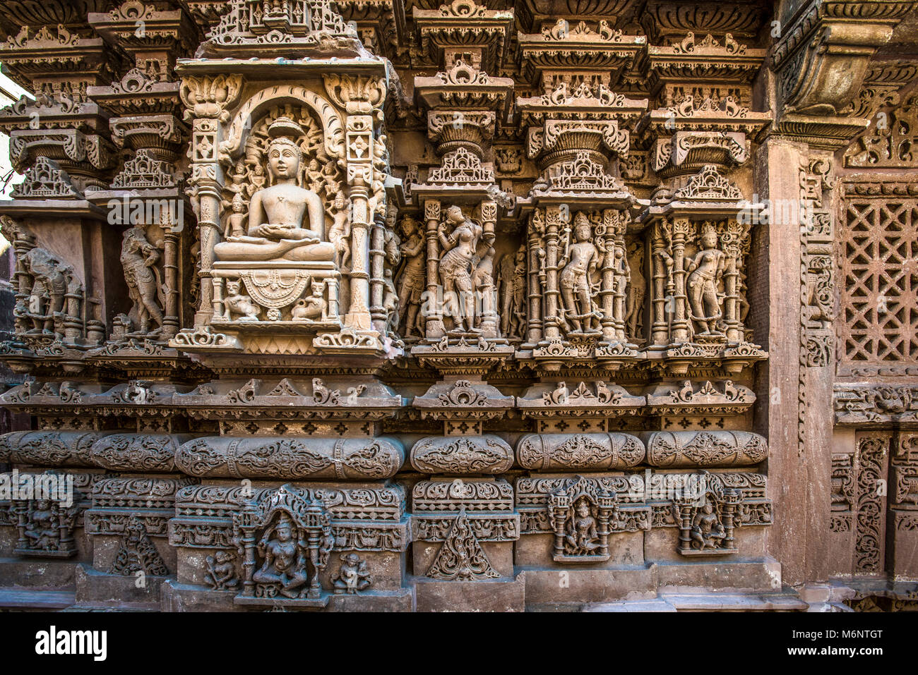 INDIA RAJASTHAN Osiyan, Mahavira Jain Temple Stock Photo - Alamy