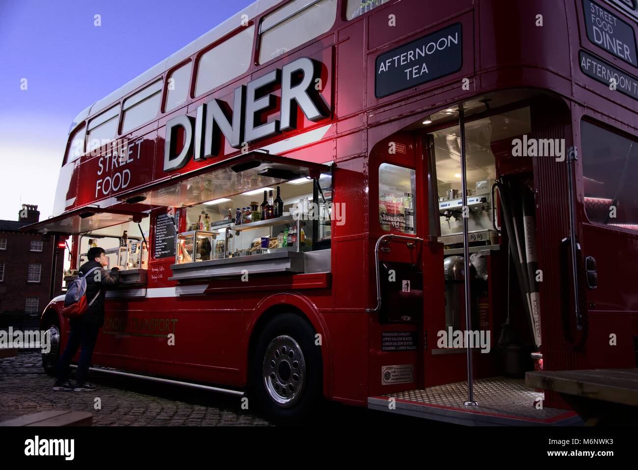 Diner bus hi-res stock photography and images - Alamy