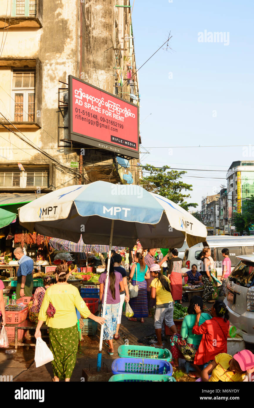 Markt yangon hi-res stock photography and images - Alamy