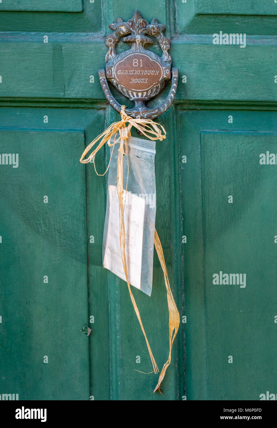 Note On Door Stock Photos & Note On Door Stock Images - Alamy