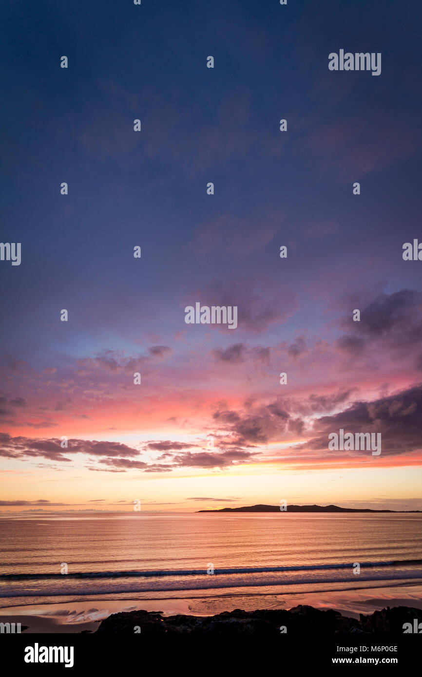 Sunset looking towards Taransay from Traigh lar, Horgabost, Isle of ...