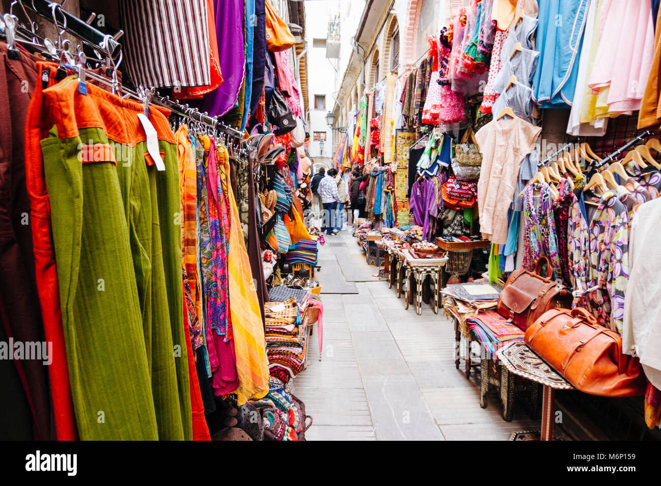 Moorish clothes hi-res stock photography and images - Alamy