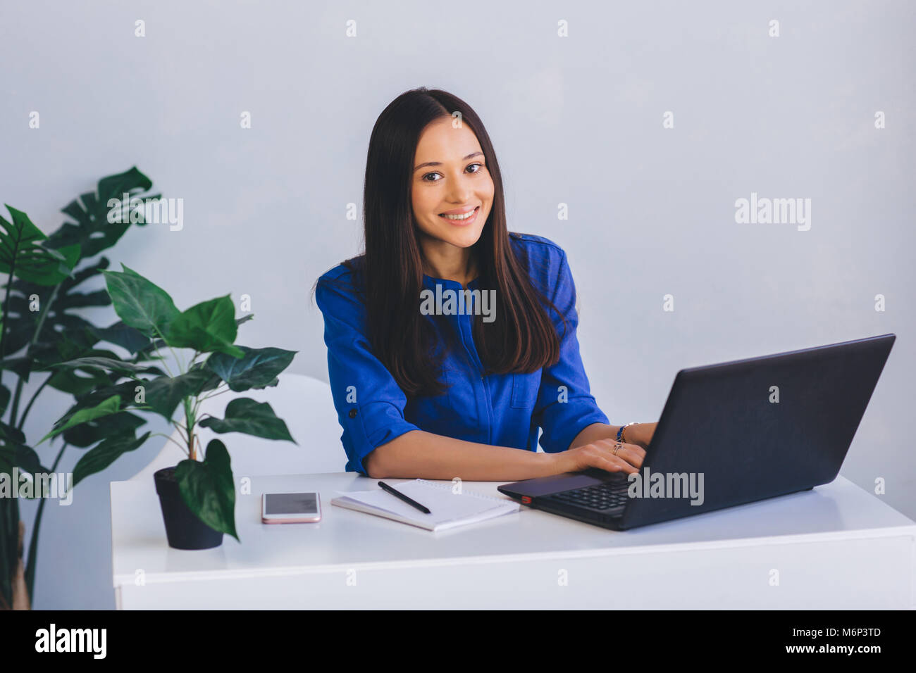 modern office worker while working Stock Photo - Alamy