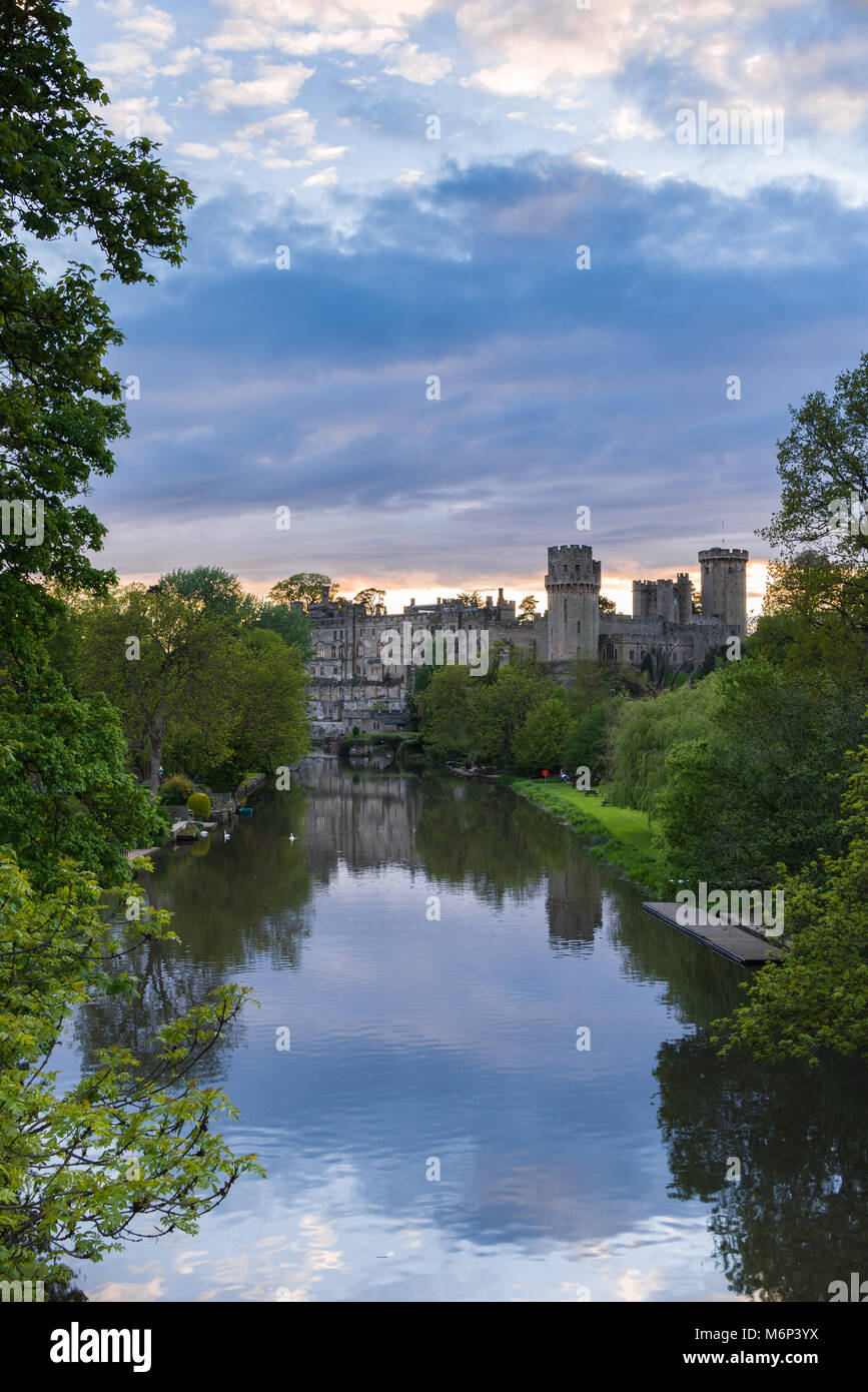 Warwick castle hi-res stock photography and images - Alamy
