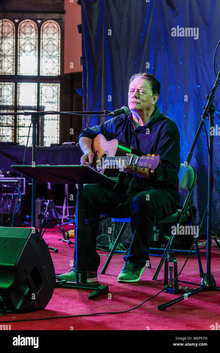 Mullen hi-res stock photography and images - Alamy