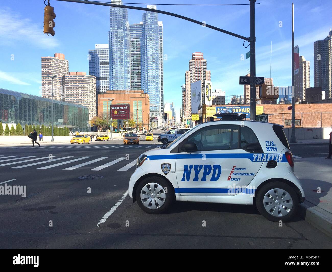 Nypd Smart Car High Resolution Stock Photography and Images - Alamy