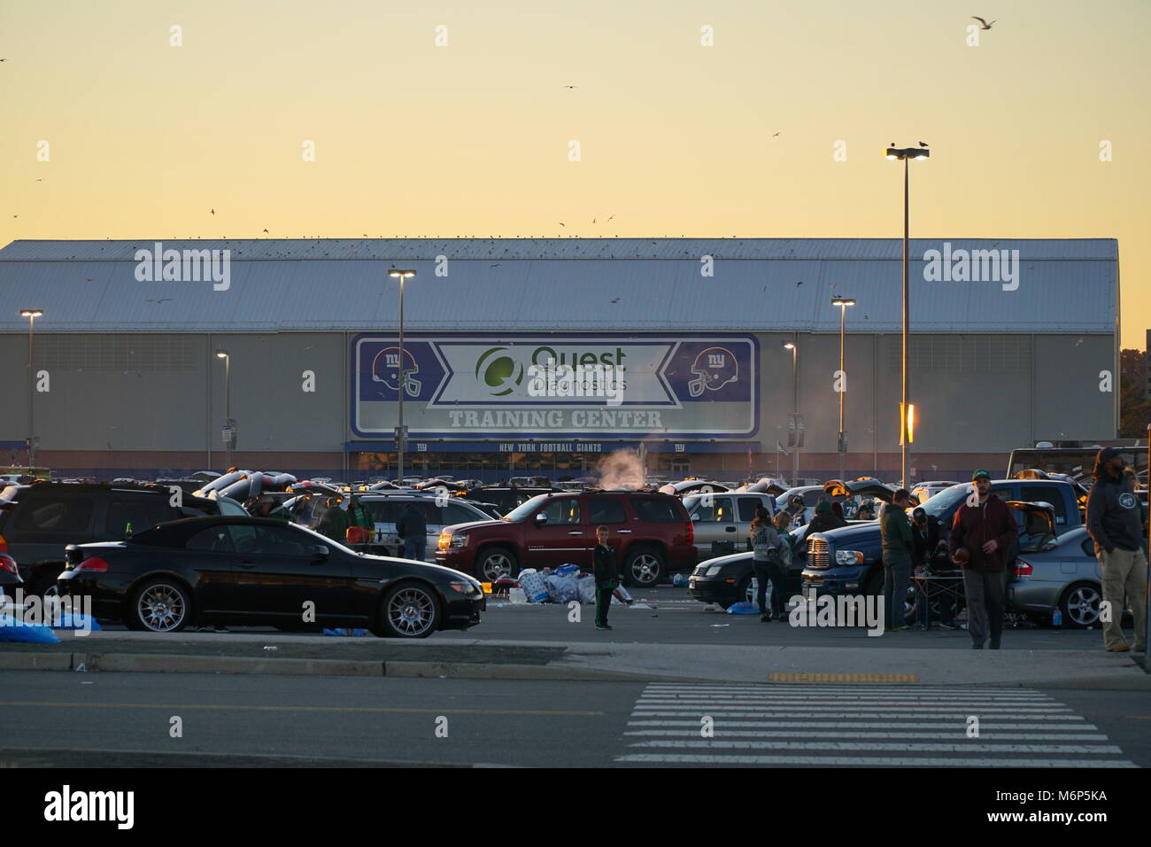 Metlife stadium giants aerial hi-res stock photography and images - Alamy