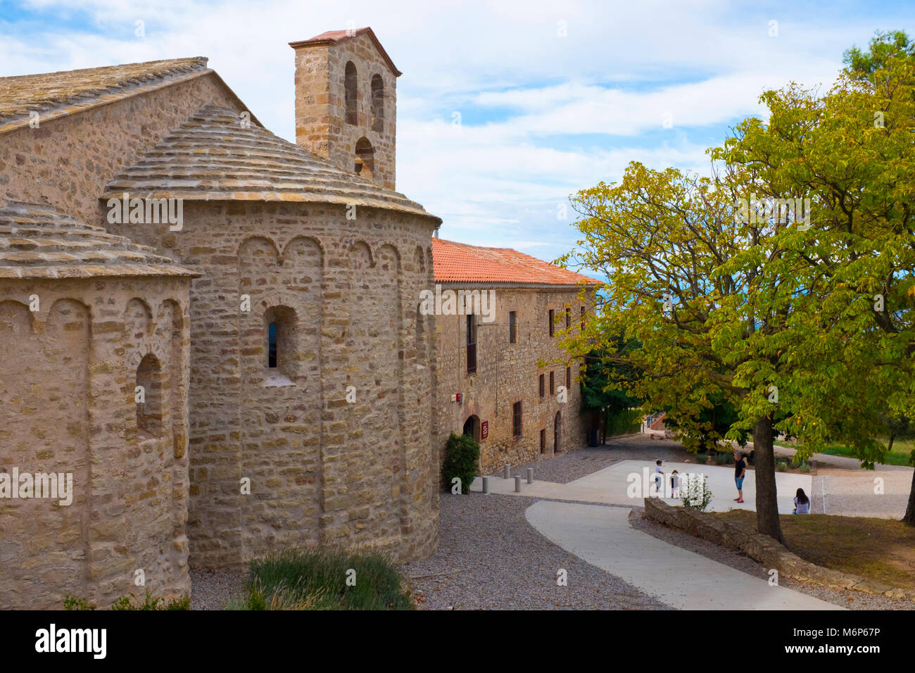 Irish romanesque architecture hi-res stock photography and images - Alamy