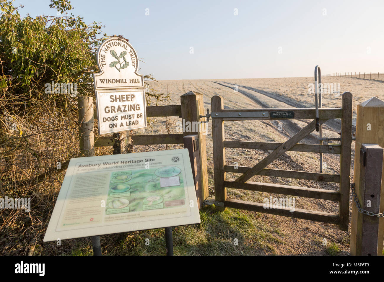 Causewayed enclosure hi-res stock photography and images - Alamy