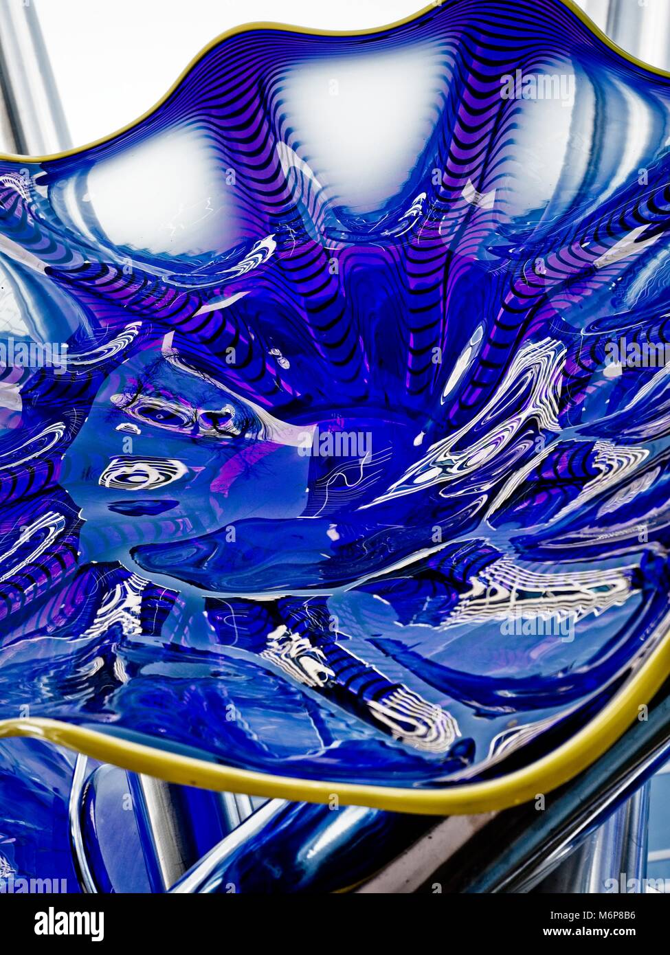 Drawing flower in glass hi-res stock photography and images - Alamy