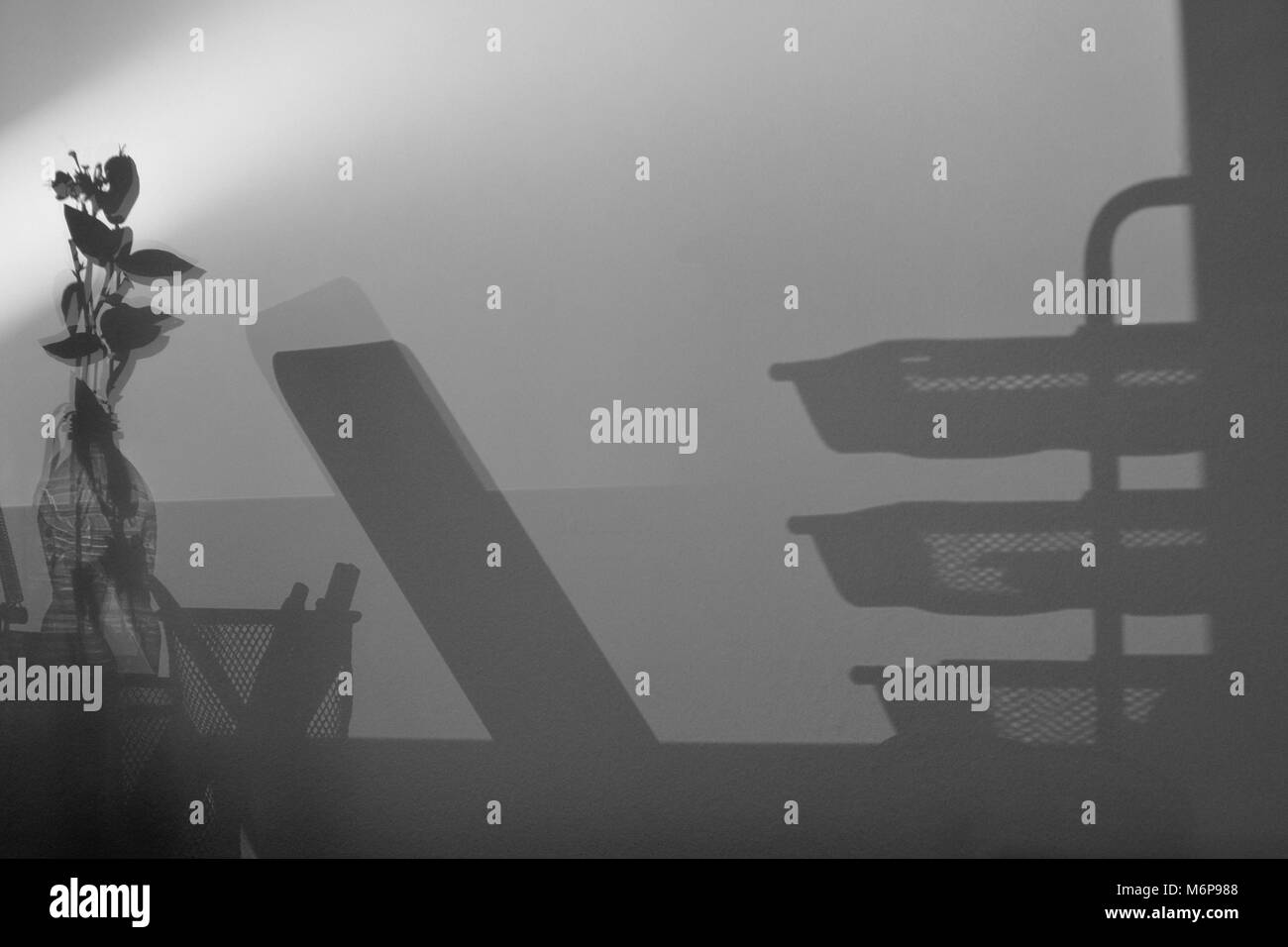 Office shadow hi-res stock photography and images - Alamy