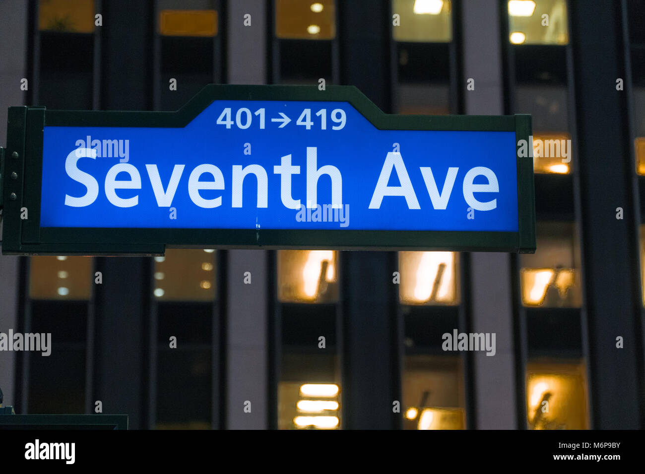 Broadway sign lit up hi-res stock photography and images - Alamy