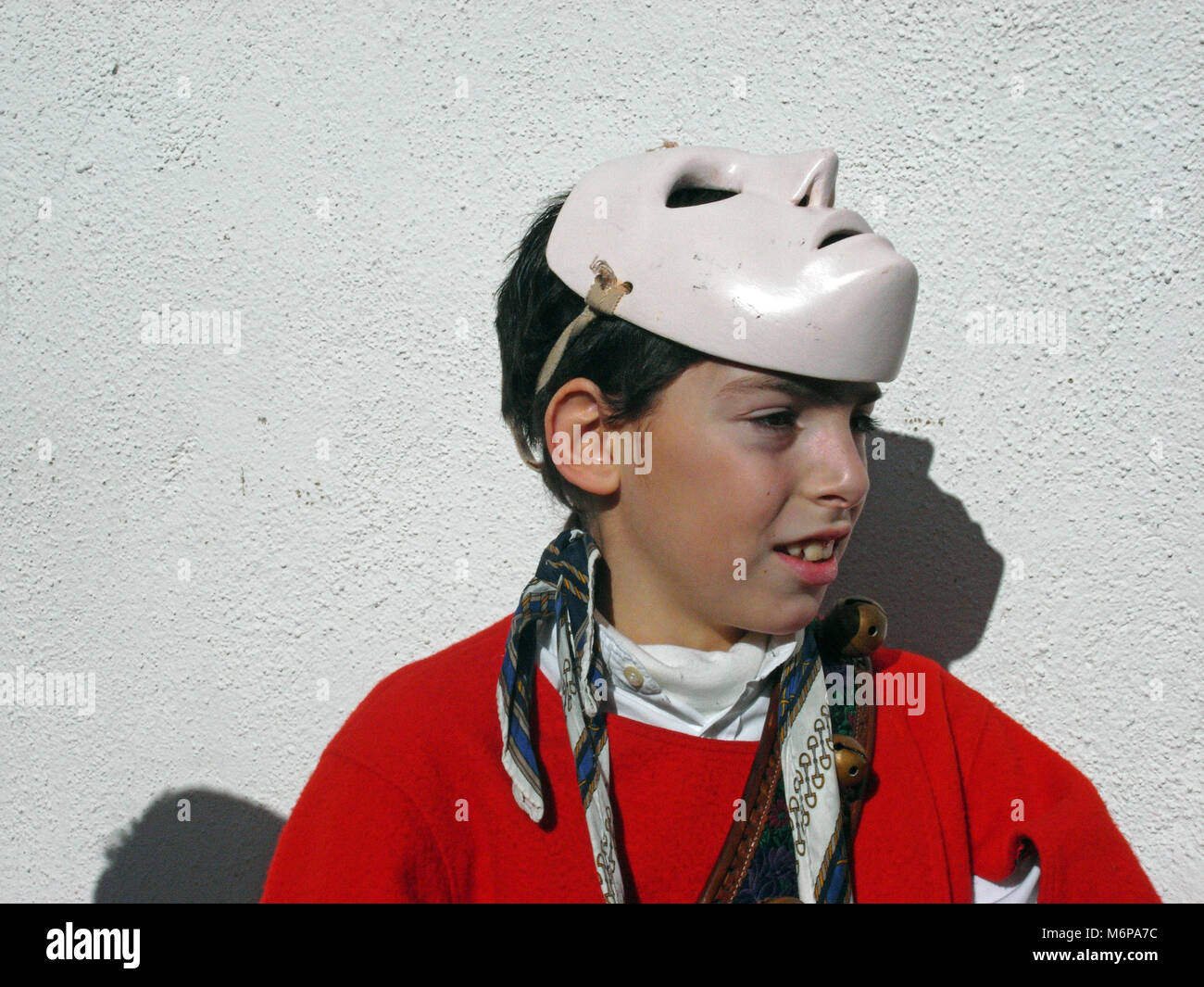 Mamoiada, Sardinia. Mammuthones traditional carnival Stock Photo - Alamy