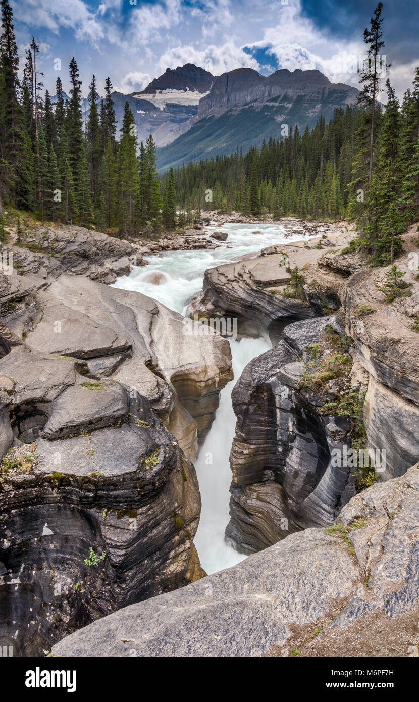 Waterfall at Mistaya Canyon, near The Icefields Parkway, Banff National ...