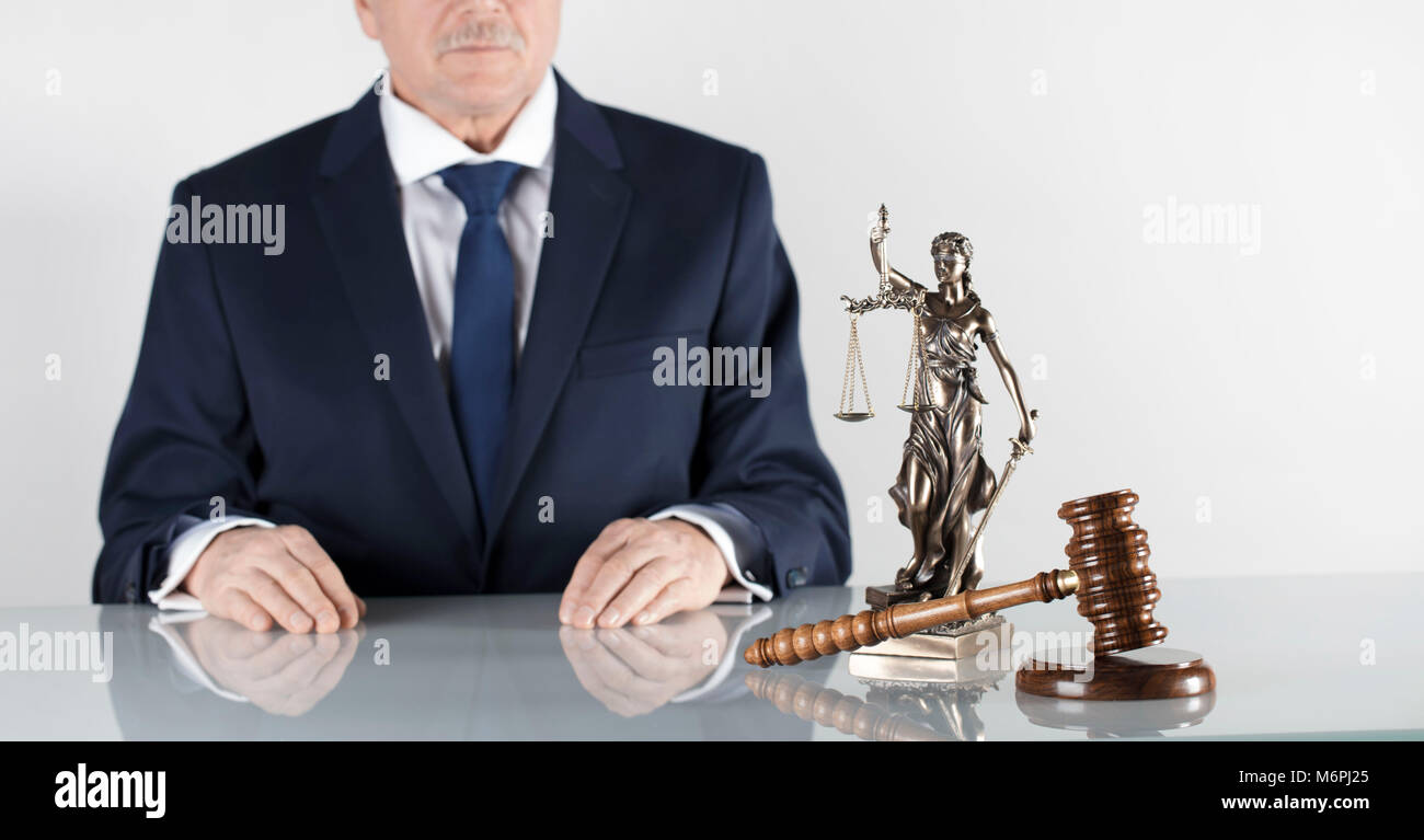 White collar criminal in court hi-res stock photography and images - Alamy