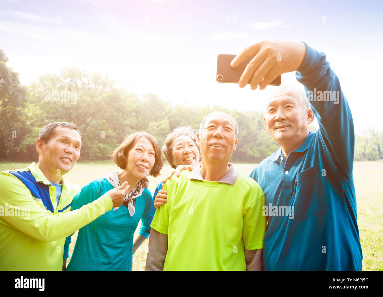 Group selfie asian people hi-res stock photography and images - Alamy