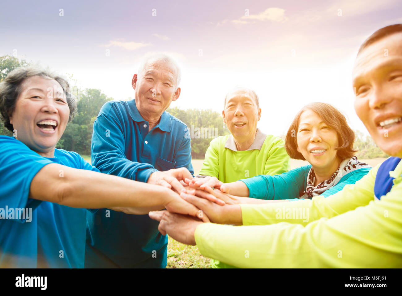 Group of elderly people diversity hi-res stock photography and images ...