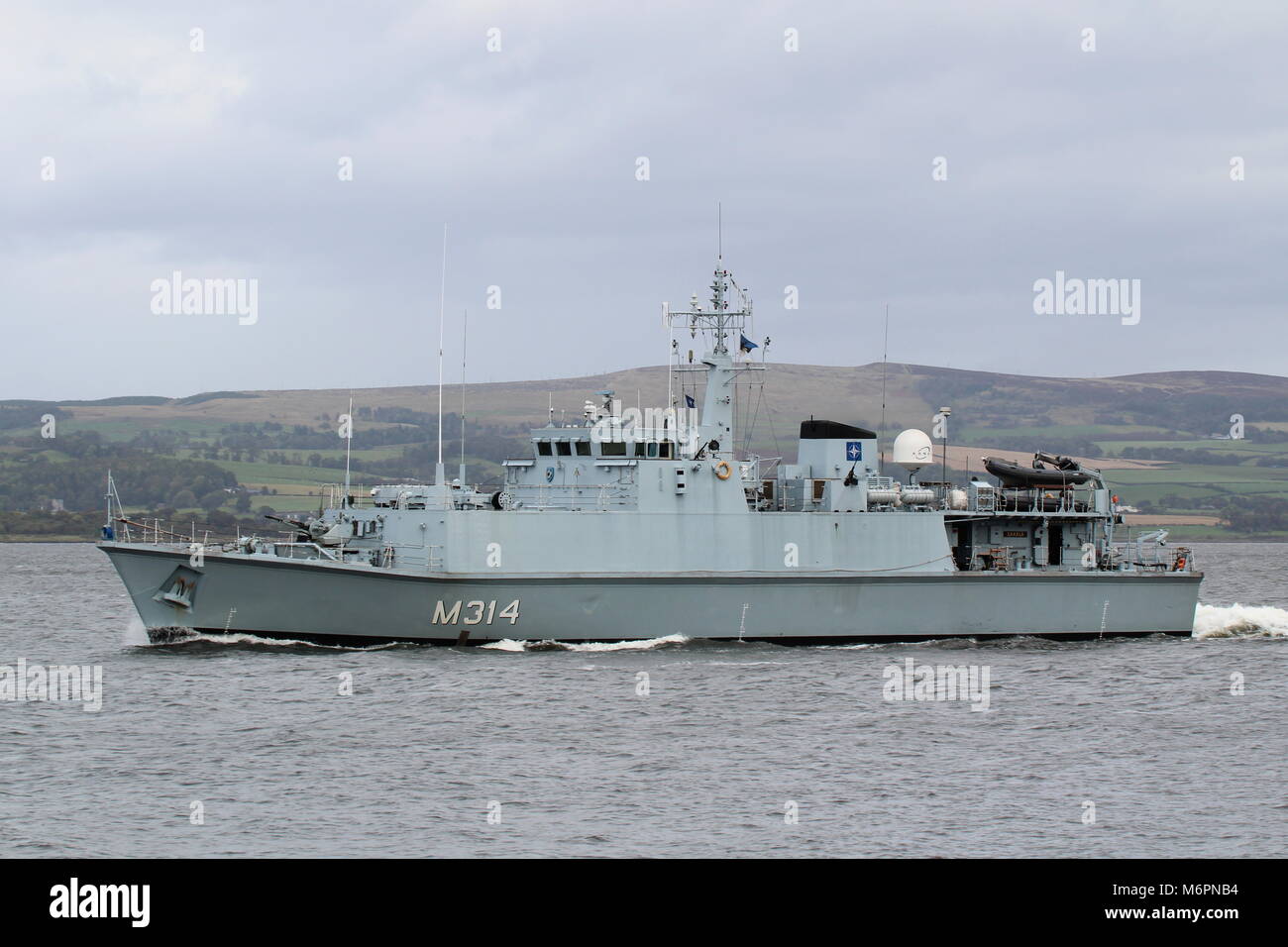 EML Sakala (M314), a Sandown-class minehunter operated by the Estonian ...