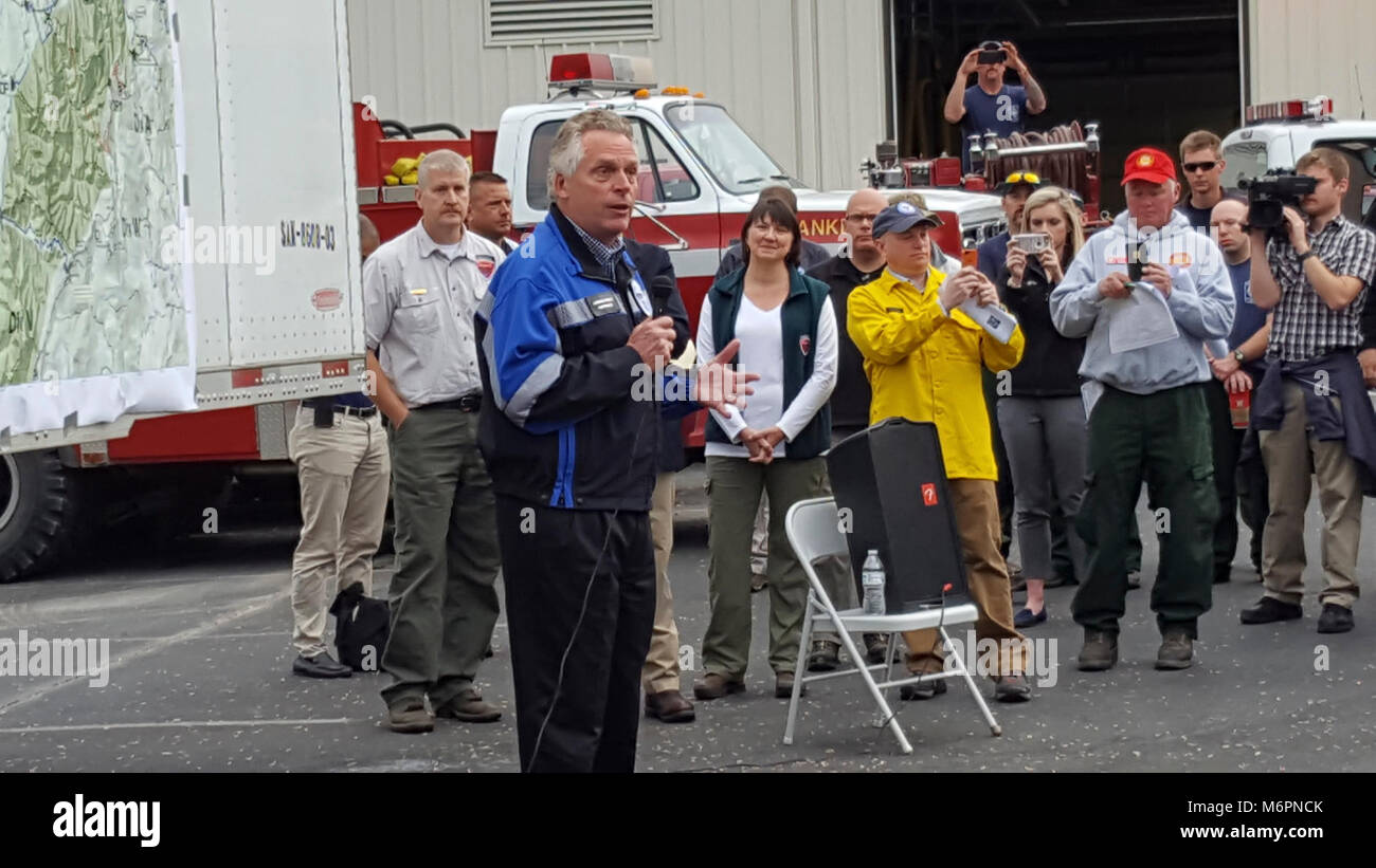 . Wildfire briefing Stock Photo - Alamy