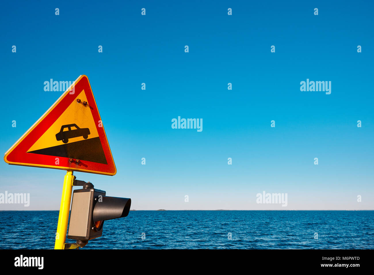 Steep Slope Caution Sign Stock Photos & Steep Slope Caution Sign Stock ... Steep Slope Caution Sign Stock Photos & Steep Slope Caution Sign Stock ...