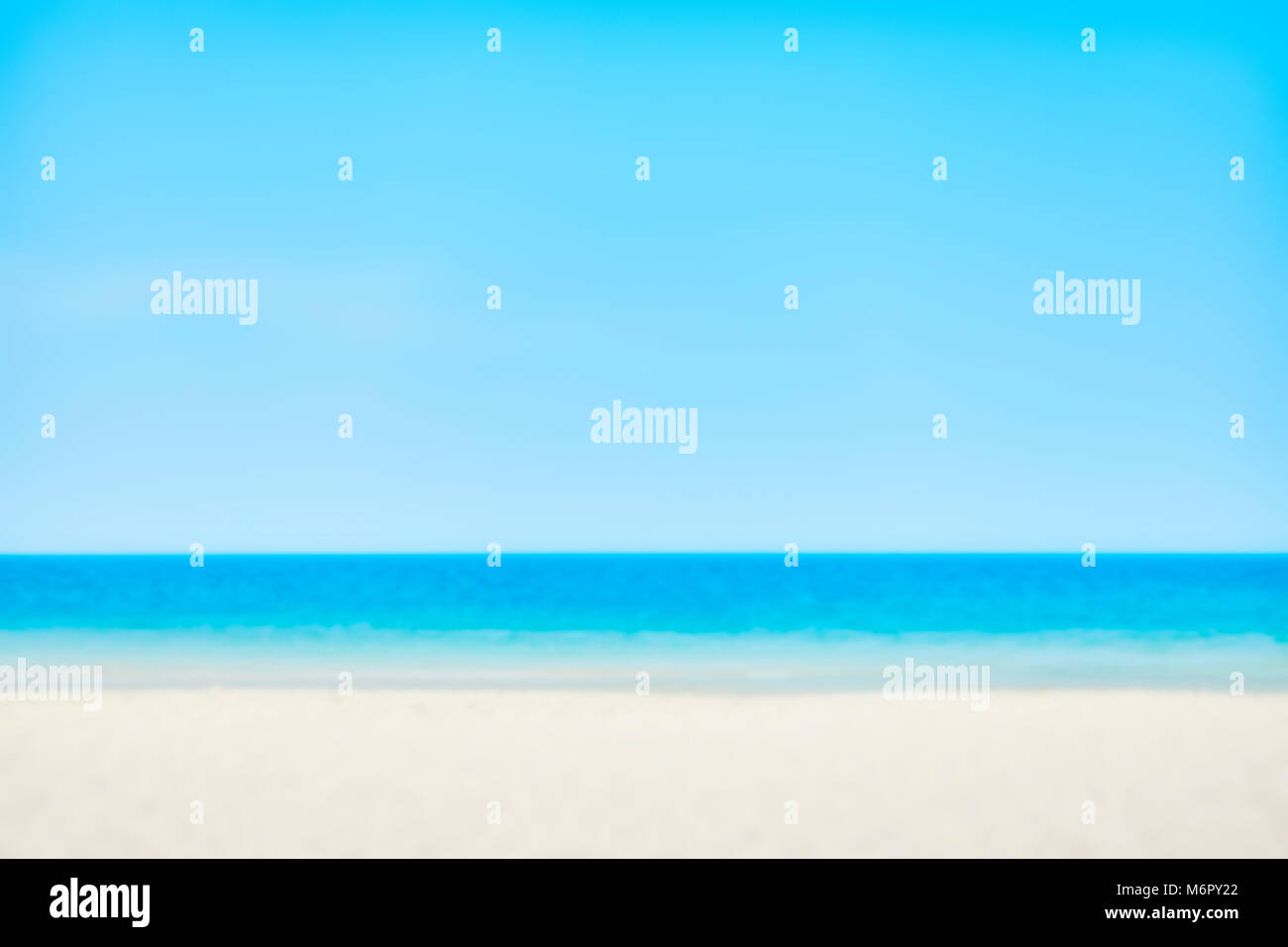 Blur beach background hi-res stock photography and images - Alamy