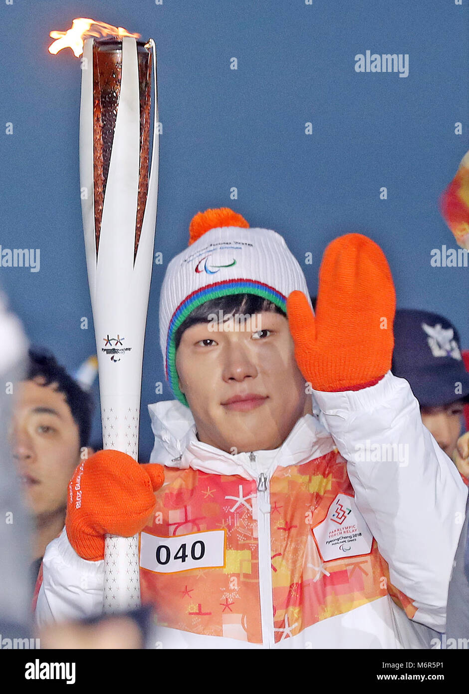 06th Mar, 2018. Paralympic torch relay Yun Sung-bin, the skeleton gold ...
