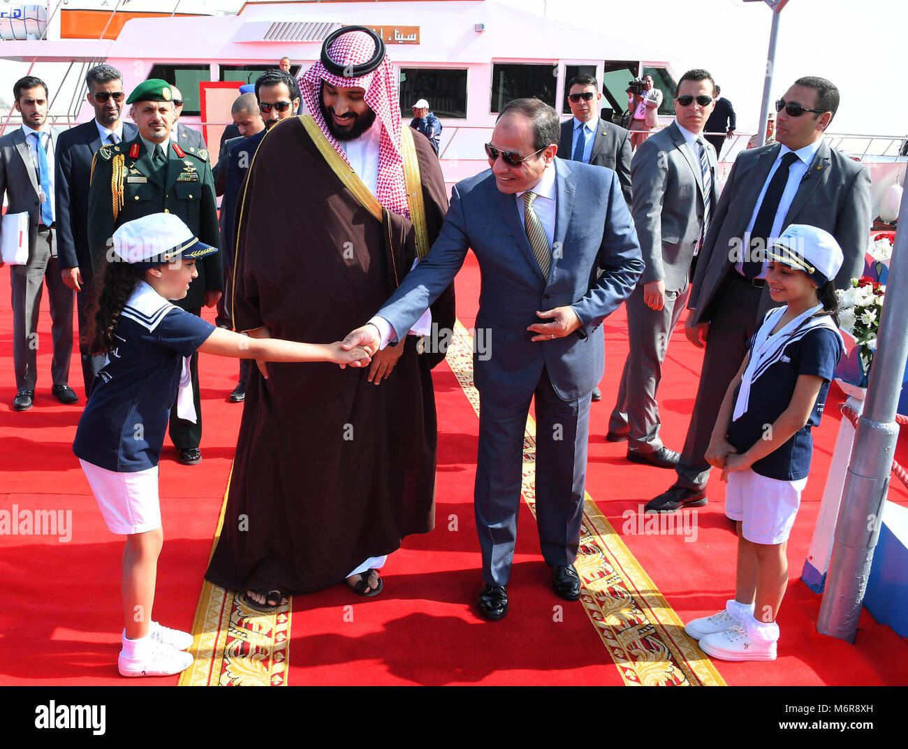 Ismailia, Cairo, Egypt. 1st Jan, 2016. Egyptian President Abdel Fattah ...