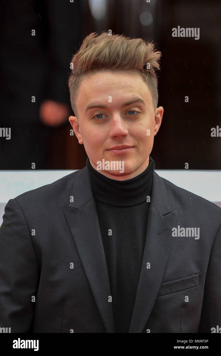 Roman kemp hi-res stock photography and images - Alamy