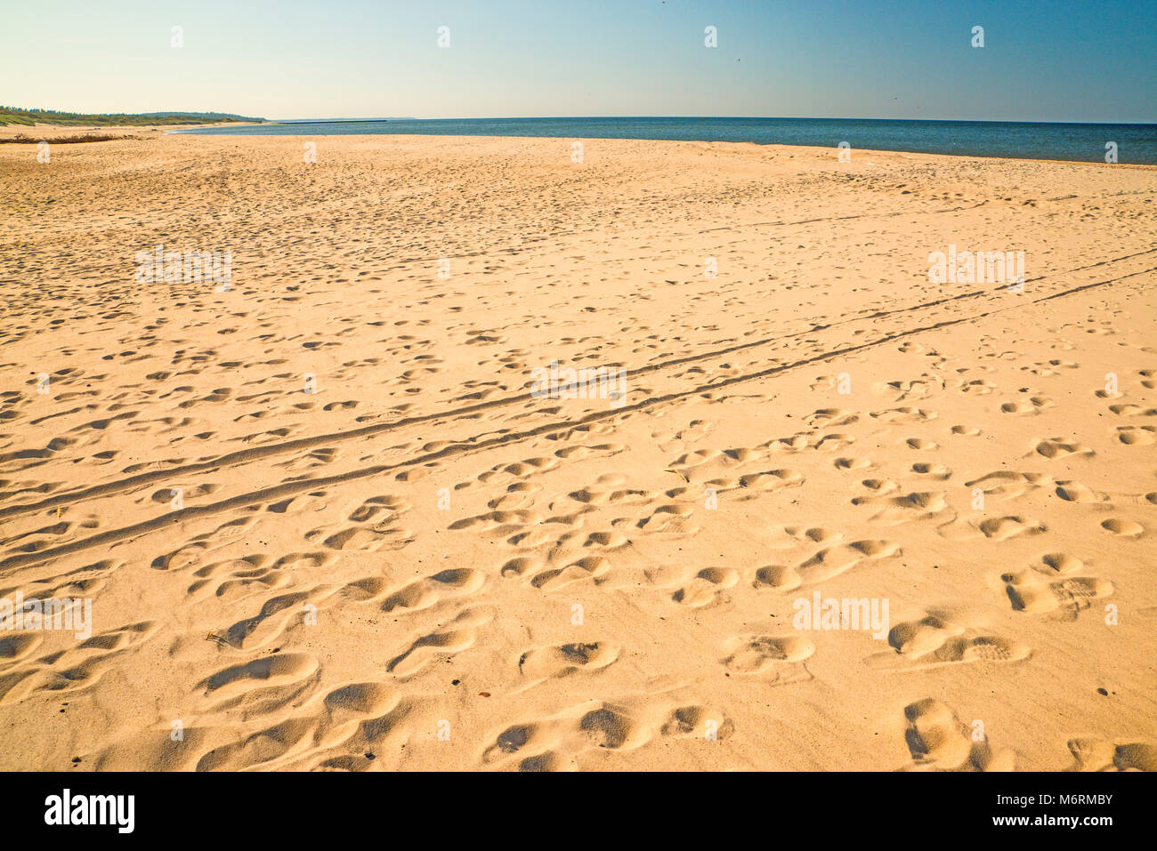 lonesome beach of the Baltic Sea in Poland, Ustka Stock Photo - Alamy