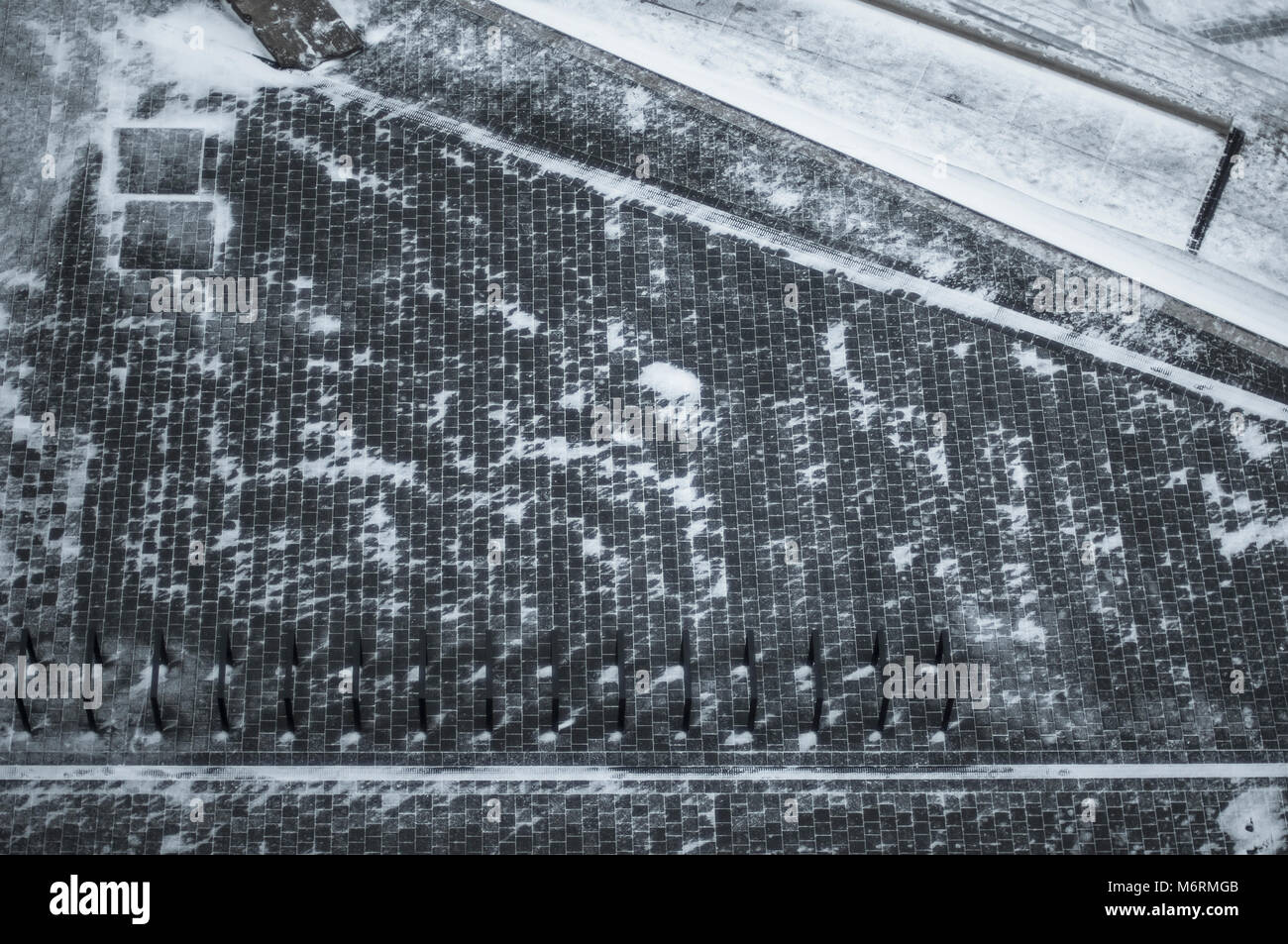 sidewalk in winter with snow from above Stock Photo - Alamy