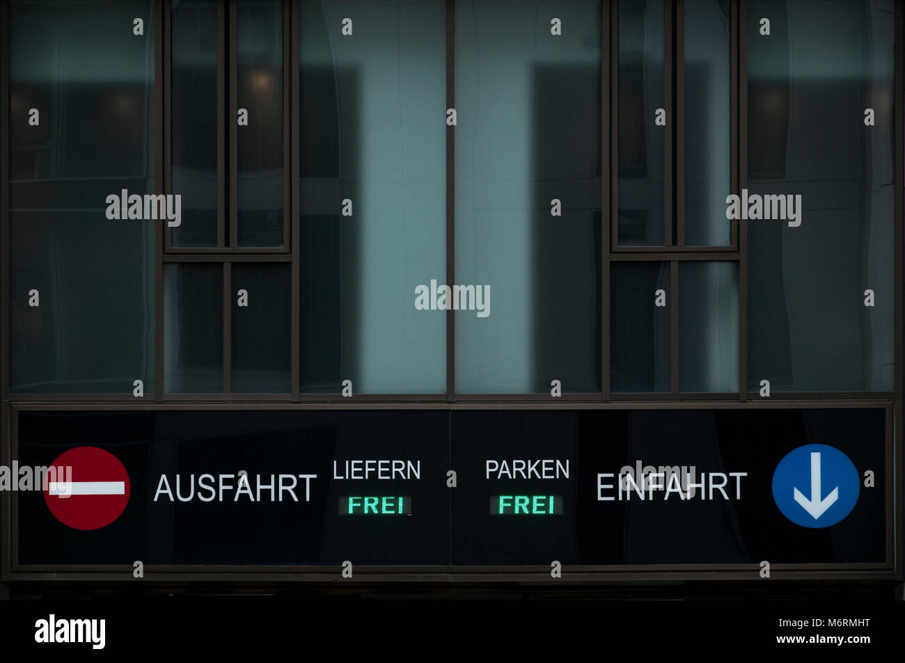 Ausfahrt sign hi-res stock photography and images - Alamy