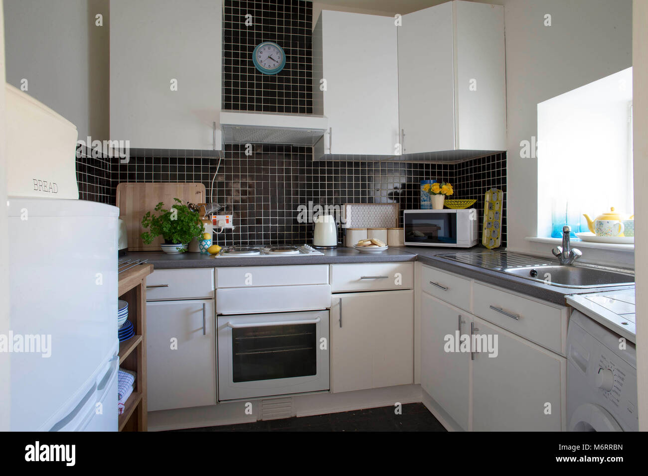 Modern kitchen in a residential house Stock Photo - Alamy