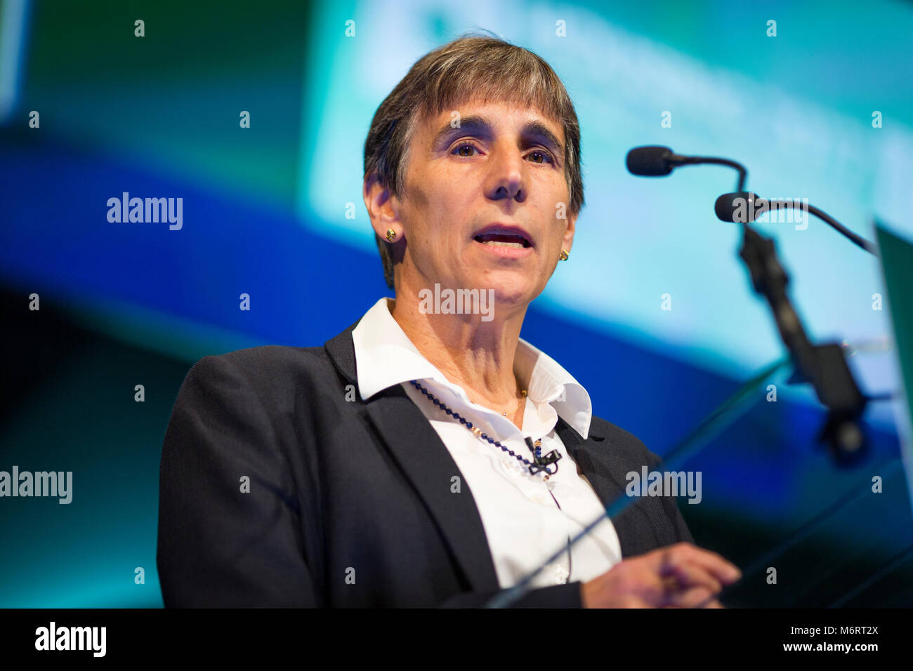 Chief executive welcome hi-res stock photography and images - Alamy