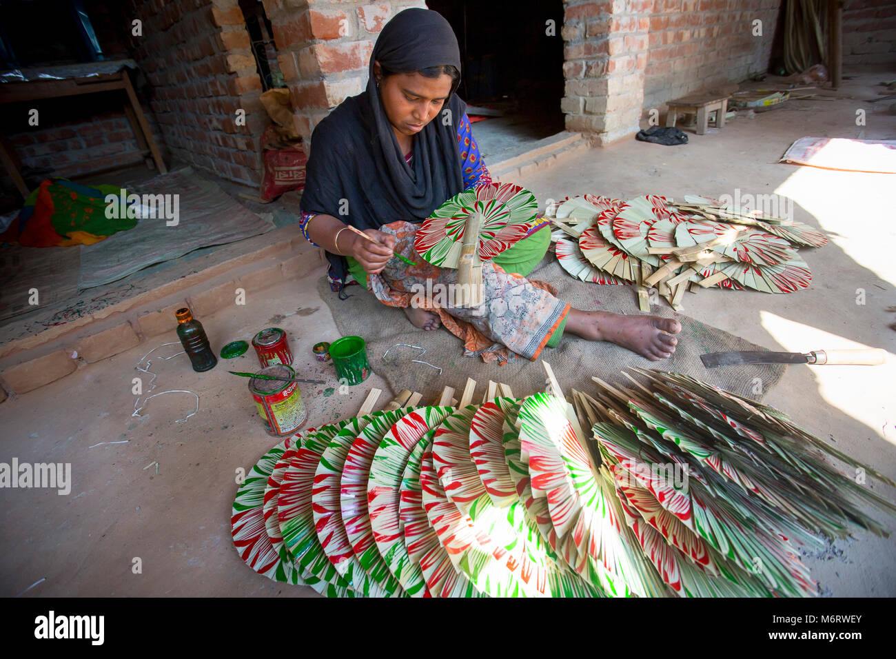Palmyrah fan (Taal pata’r Pakha Stock Photo - Alamy