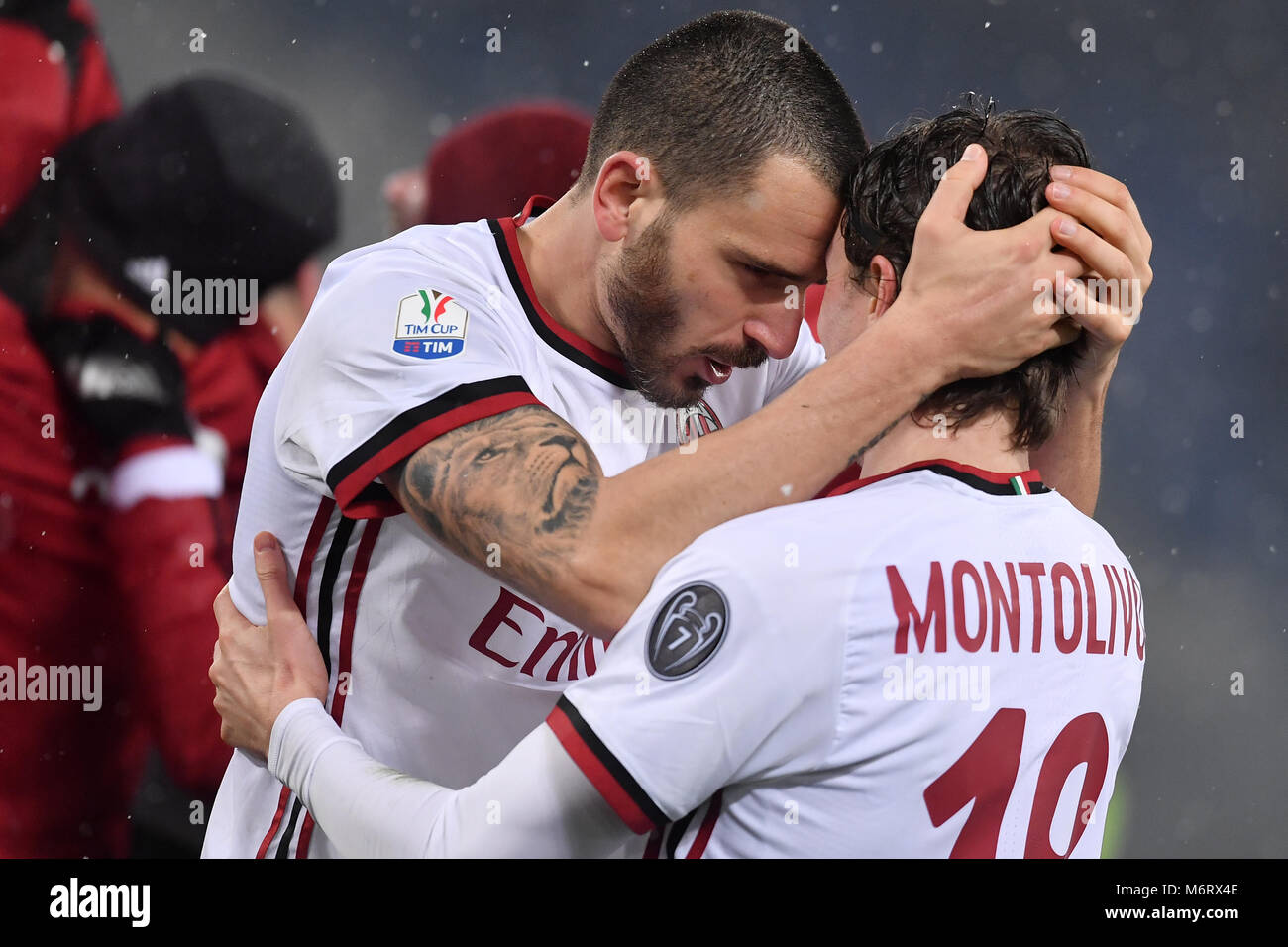 Esultanza di Bonucci e Montolivo Milan. Goal celebration. Roma 28-02 ...