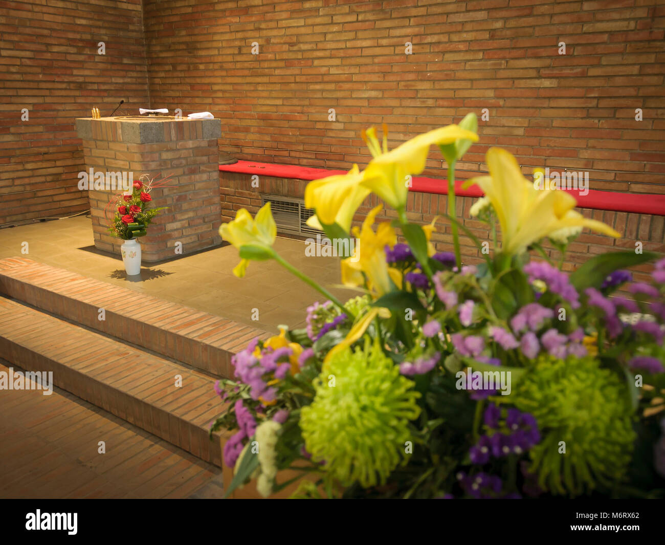 Modern church building Stock Photo - Alamy