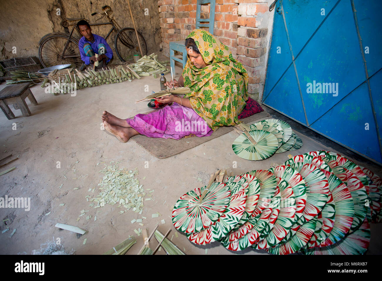 Palmyrah fan (Taal pata’r Pakha Stock Photo - Alamy
