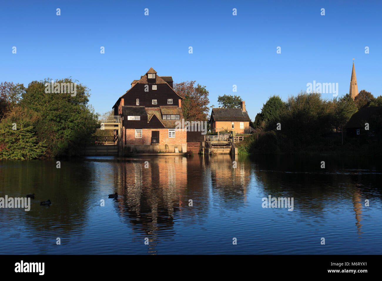 Houghton mill cambridgeshire uk hi-res stock photography and images - Alamy
