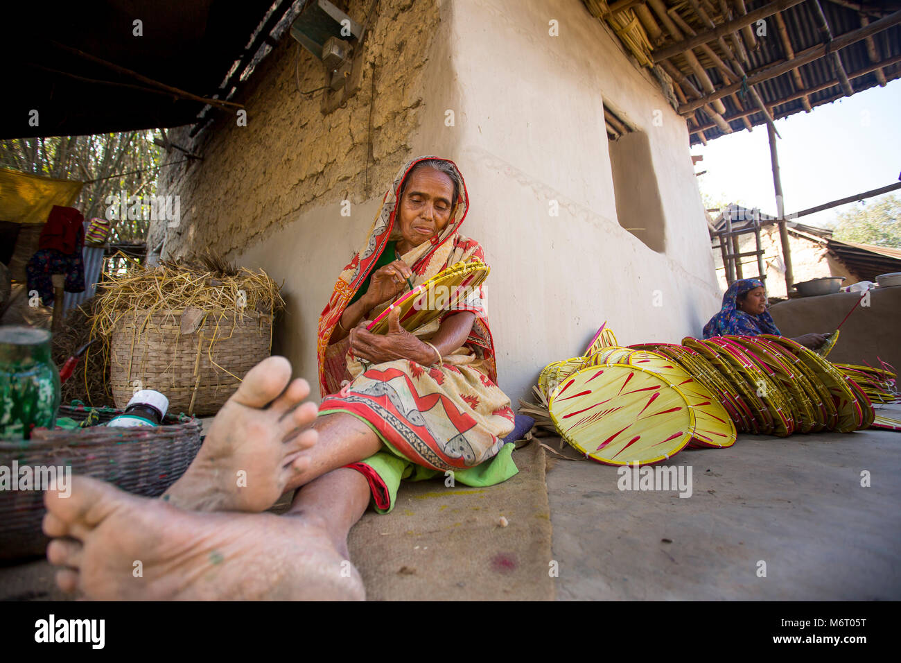 Palmyrah fan (Taal pata’r Pakha Stock Photo - Alamy