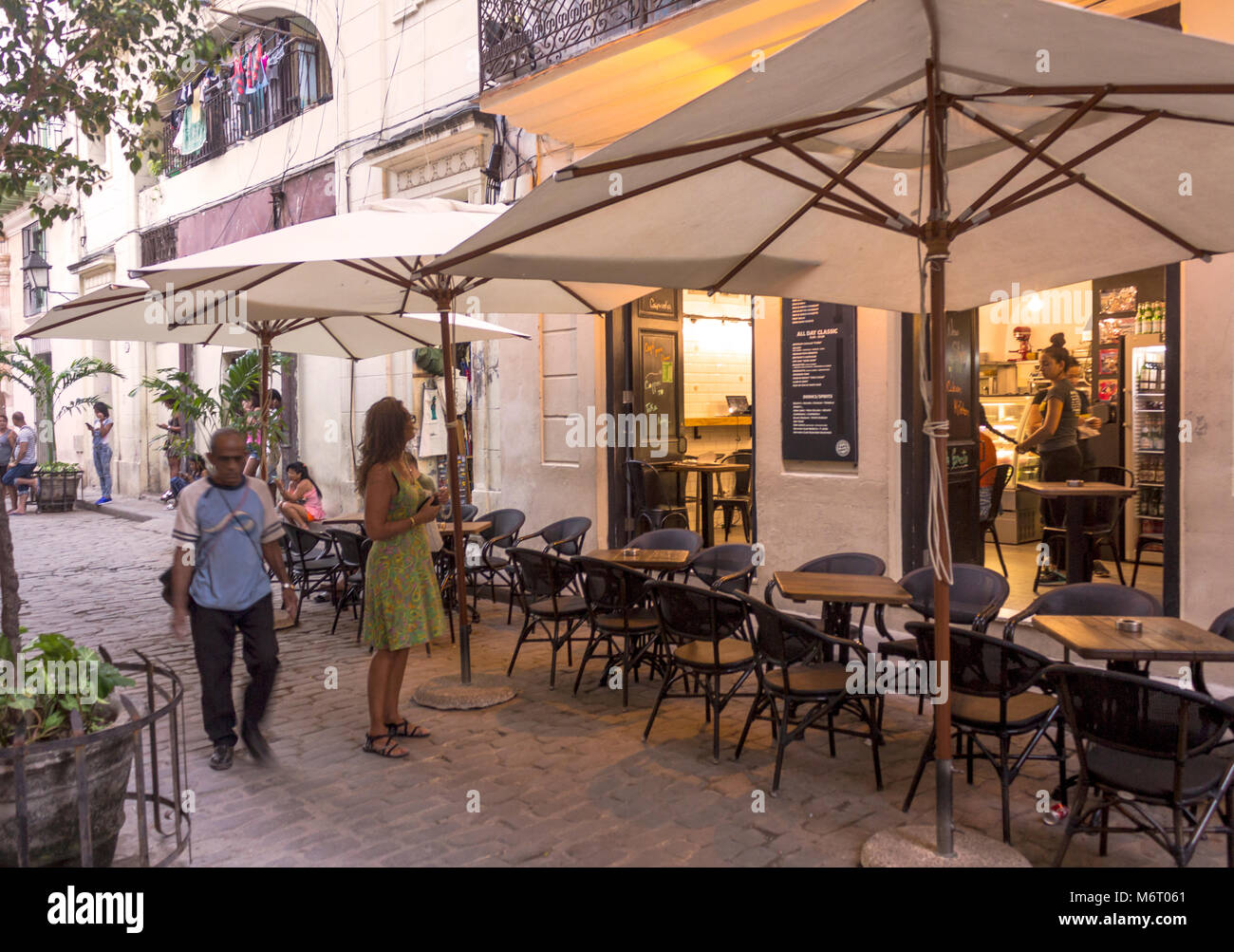 Cafe in Old Havana, Cuba Stock Photo - Alamy