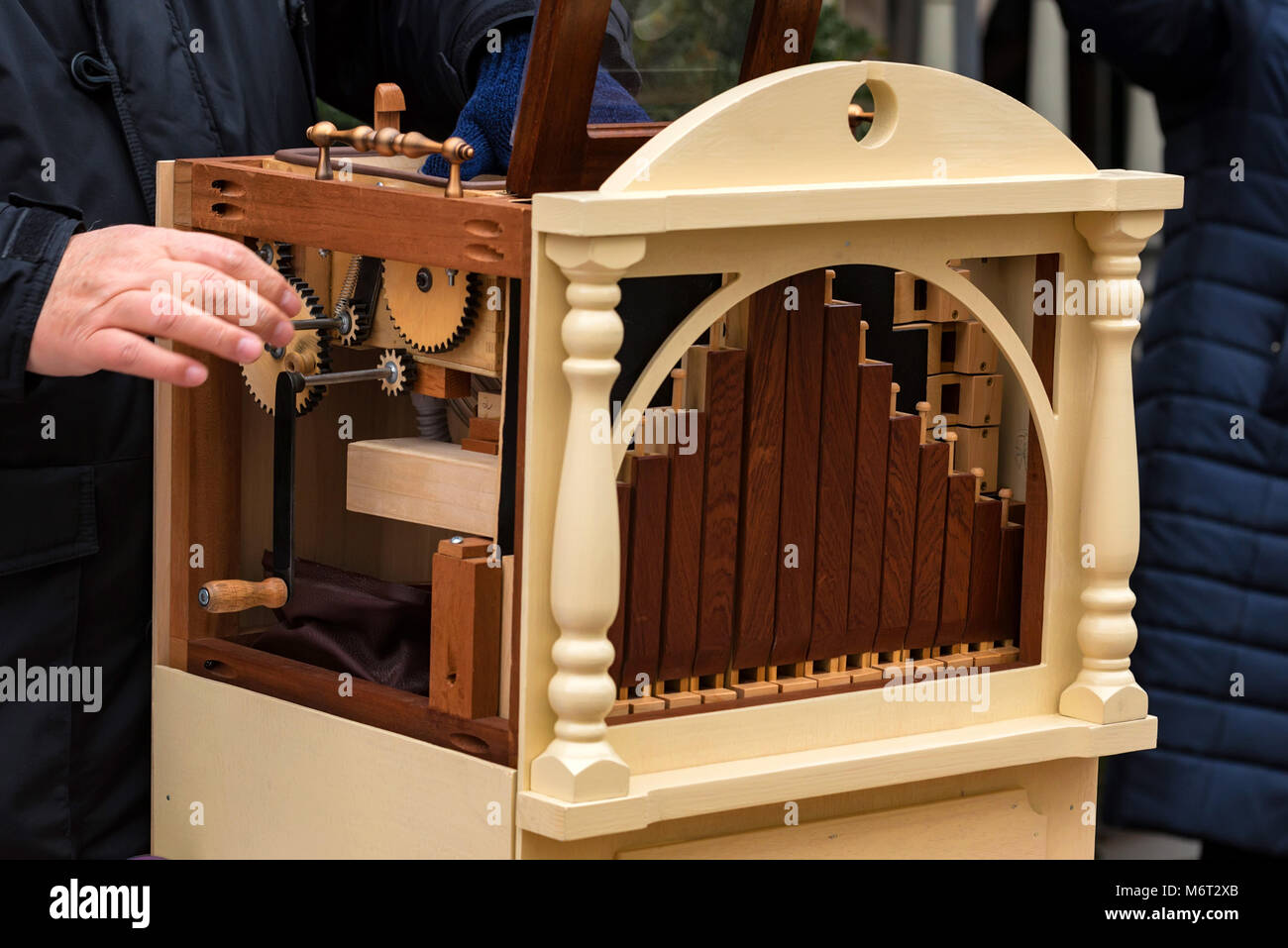 Vintage barrel organ hi-res stock photography and images - Alamy